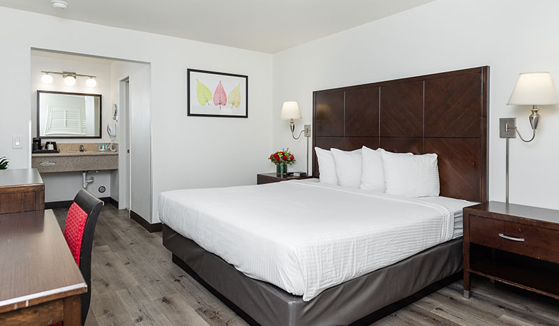Anaheim Hotel Rooms By Disneyland® - Alpine Inn Anaheim.